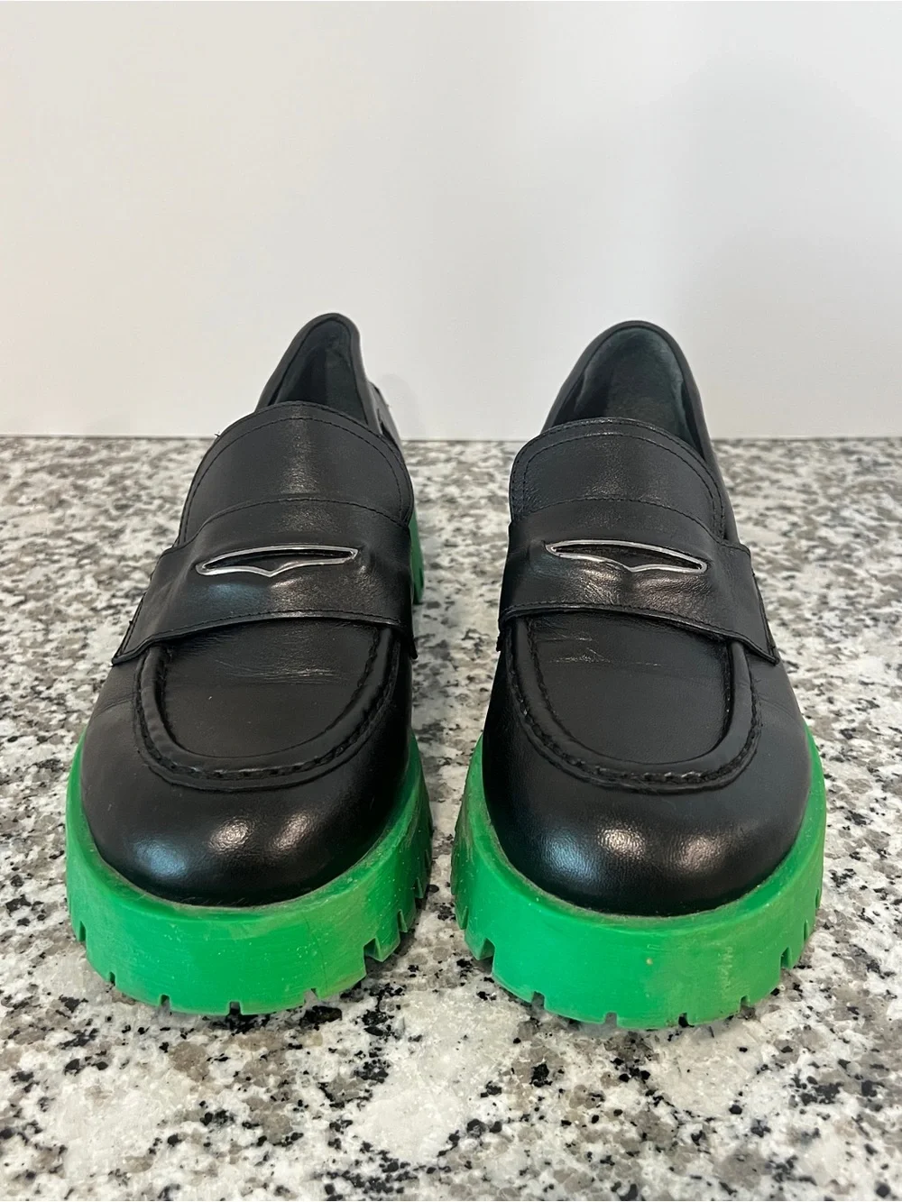 Steve Madden | Shoes | Steve Madden Black Chunky Lug Sole Loafers Green ...